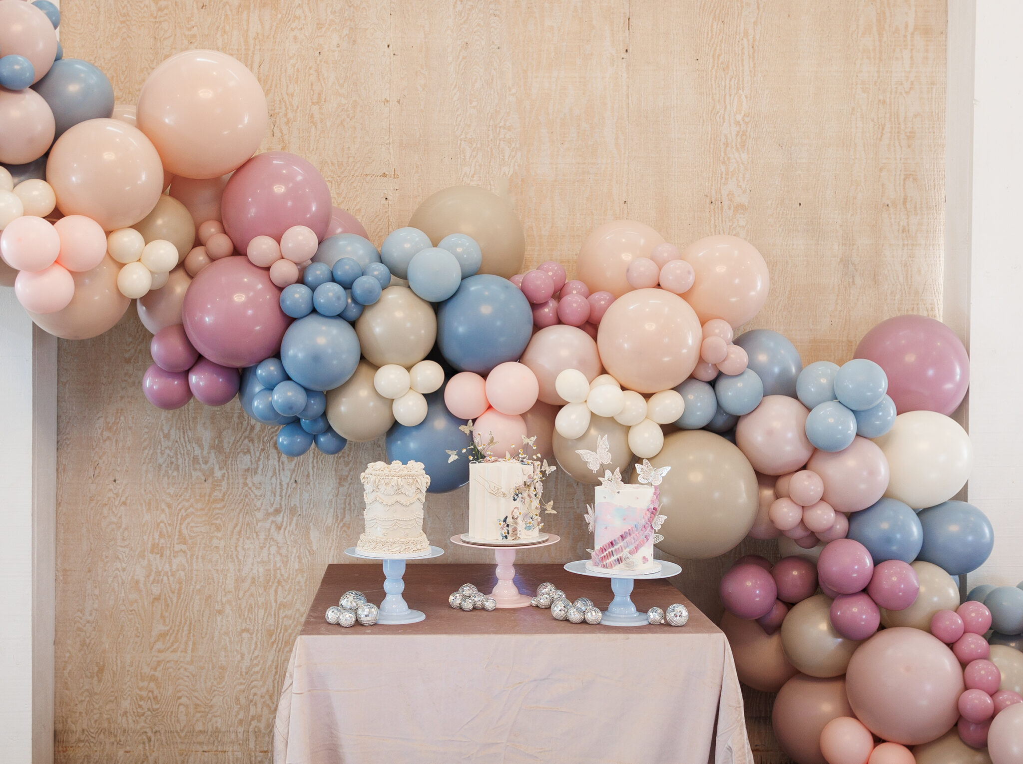 TAYLOR SWIFT THEMED BRIDAL SHOWER | alexandriavailphotography.com